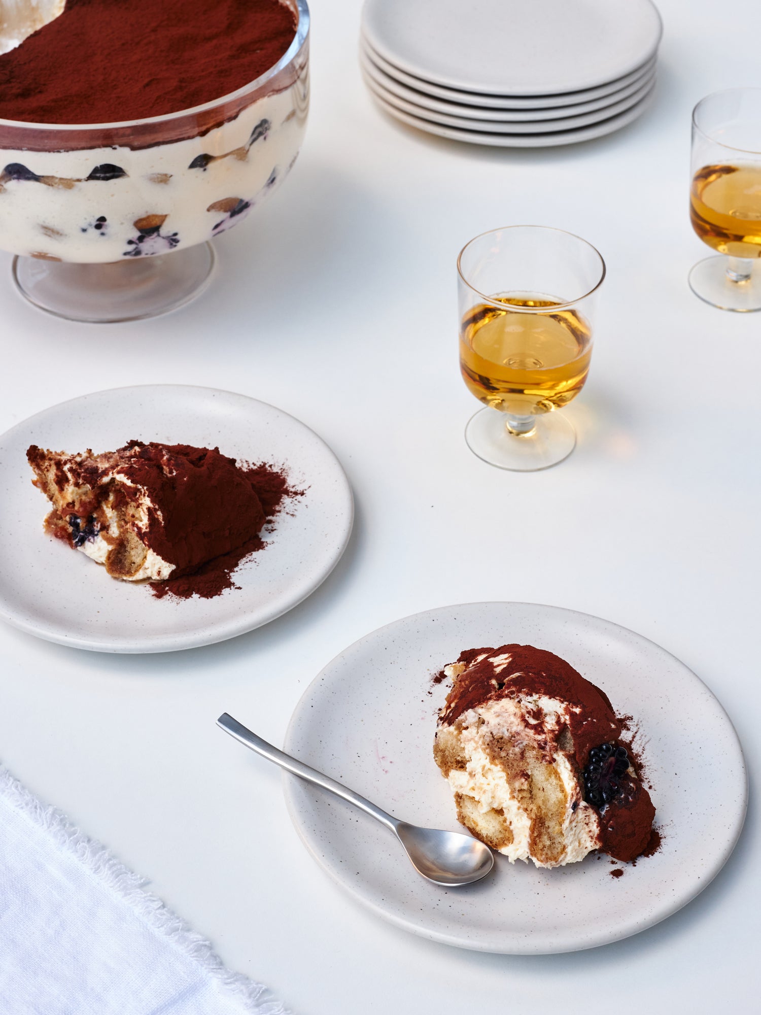 Festive blackberry tiramisu – Monoware