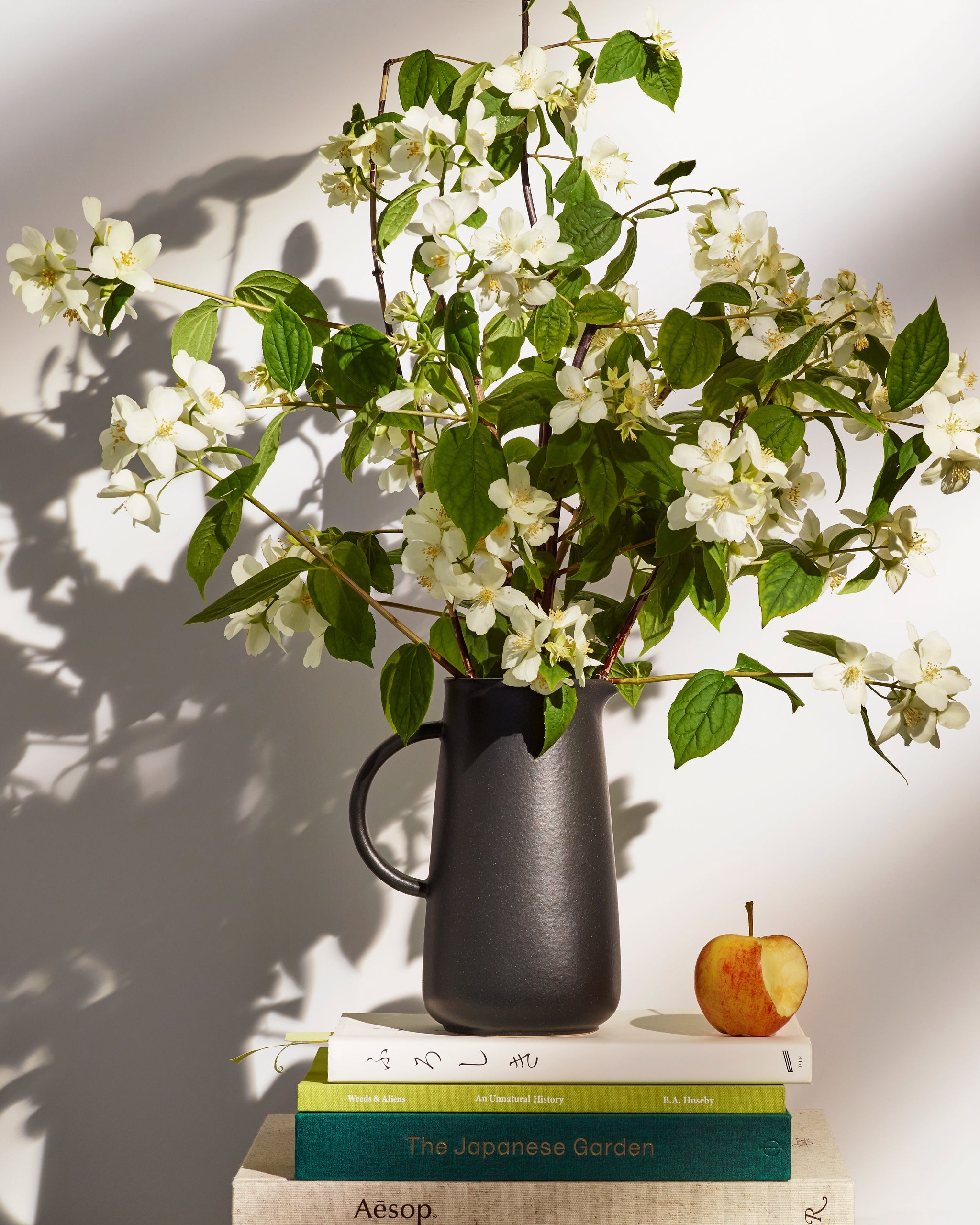Tableware Accessories | Stoneware Pitcher & Serving Platter | Monoware